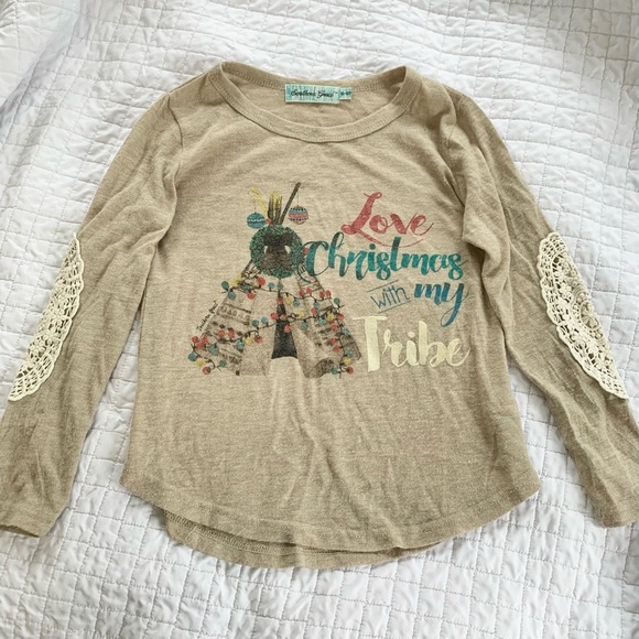 Southern Grace | Shirts & Tops | 6 Christmas Top W Crochet Elbow ...